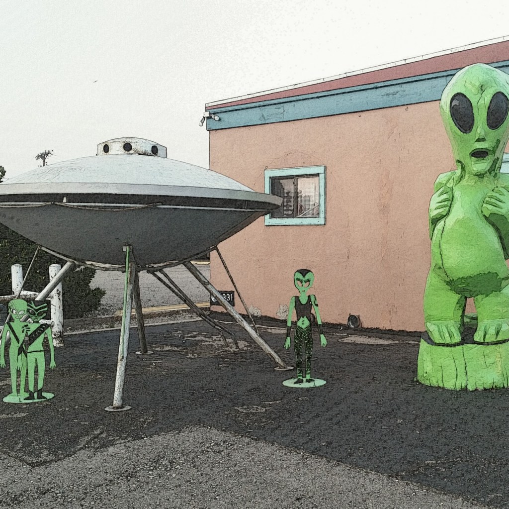 Trippin’ Through the Southwest – Alien Landing in Roswell, New Mexico ...